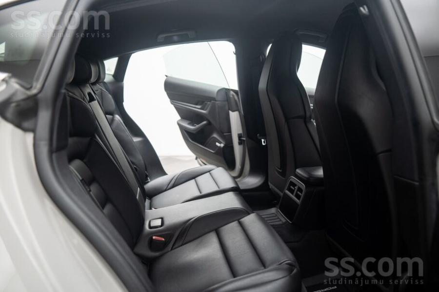 Pelēks Porsche Taycan 2021 Tallina, ar dzinēja tilpumu 0.00 L un nobraukumu 134 tūkst. km par 54999 €, foto 10 vietnē AUTOMOTO.COM.LV
