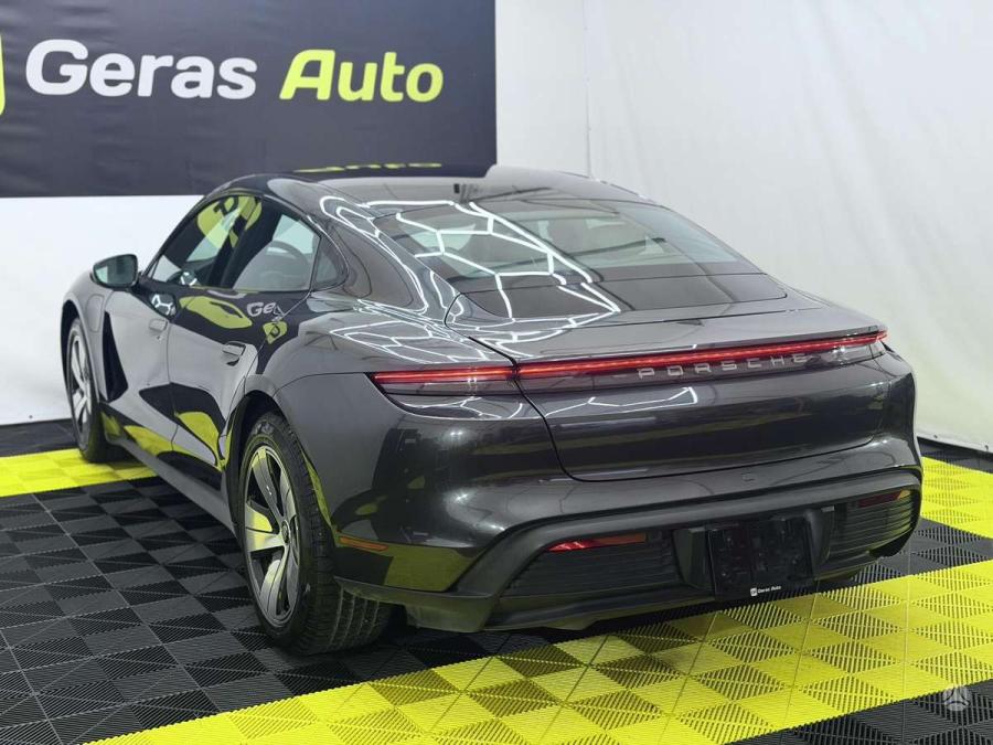 Grey Porsche Taycan 2021 in Vilnius, with an engine capacity of 0.00 L and mileage of 79 thousand km for 46750 €, photo 7 on AUTOMOTO.COM.LV