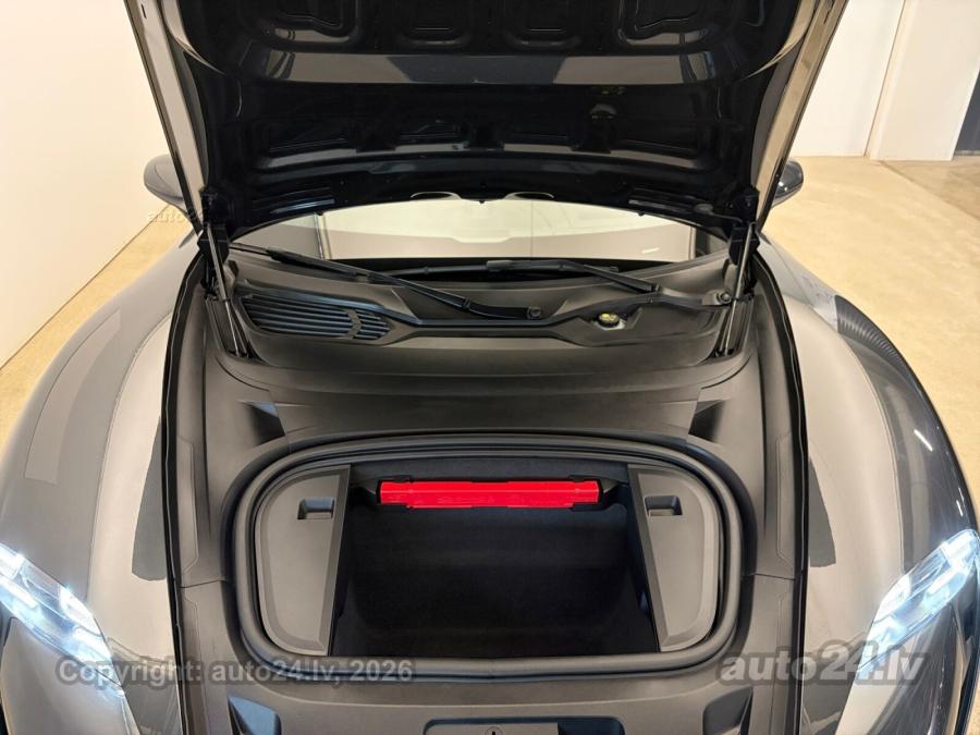 Pelēks Porsche Taycan 2021 Tallina, ar dzinēja tilpumu 0.00 L un nobraukumu 84 tūkst. km par 59900 €, foto 20 vietnē AUTOMOTO.COM.LV