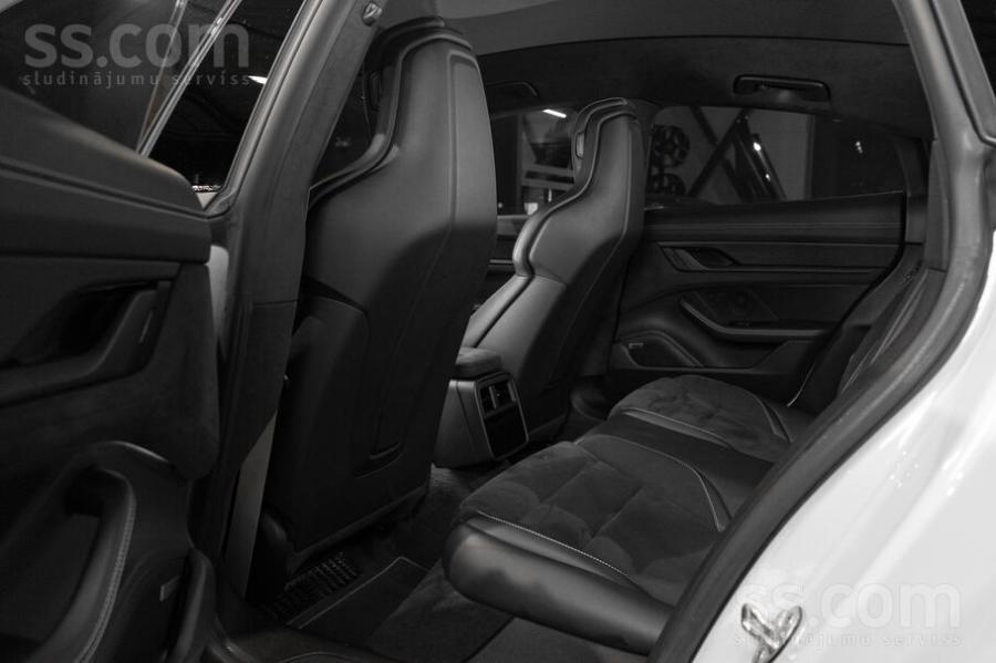 Pelēks Porsche Taycan 2023 Rīga, ar dzinēja tilpumu 0.00 L un nobraukumu 20 tūkst. km par 90000 €, foto 16 vietnē AUTOMOTO.COM.LV