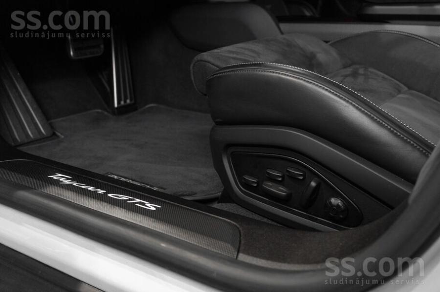 Pelēks Porsche Taycan 2023 Rīga, ar dzinēja tilpumu 0.00 L un nobraukumu 20 tūkst. km par 90000 €, foto 20 vietnē AUTOMOTO.COM.LV