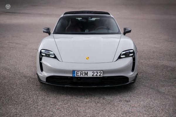 Pelēks Porsche Taycan 2022 Kauņa, ar dzinēja tilpumu 0.00 L un nobraukumu 24 tūkst. km par 61990 €, foto 2 vietnē AUTOMOTO.COM.LV