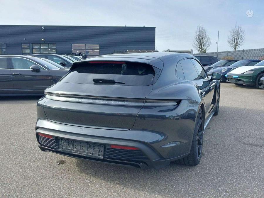 Pelēks Porsche Taycan 2022 Viļņa, ar dzinēja tilpumu 0.00 L un nobraukumu 51 tūkst. km par 62690 €, foto 8 vietnē AUTOMOTO.COM.LV