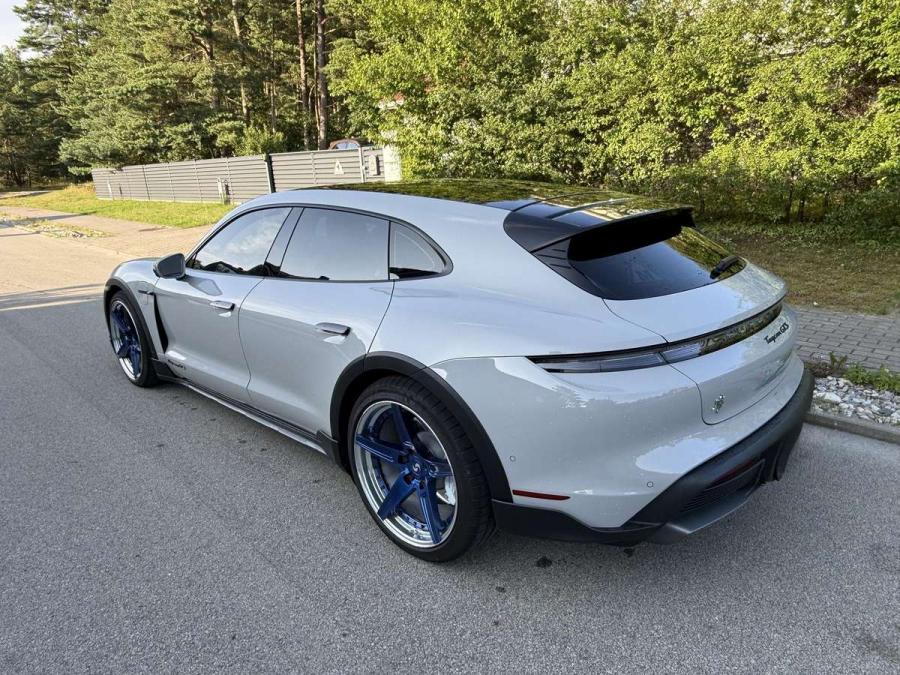 Grey Porsche Taycan 2022 in Kaunas, with an engine capacity of 0.00 L and mileage of 41 thousand km for 67000 €, photo 12 on AUTOMOTO.COM.LV