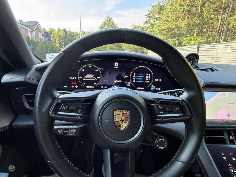 Grey Porsche Taycan 2022 in Kaunas, with an engine capacity of 0.00 L and mileage of 41 thousand km for 67000 €, photo 17 on AUTOMOTO.COM.LV