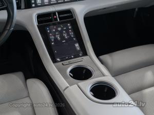 Серый Порше Тайкан 2022 в Таллин, объемом двигателя 0.00 л и пробегом 59 тыс. км за 69900 €, фото 13 на AUTOMOTO.COM.LV