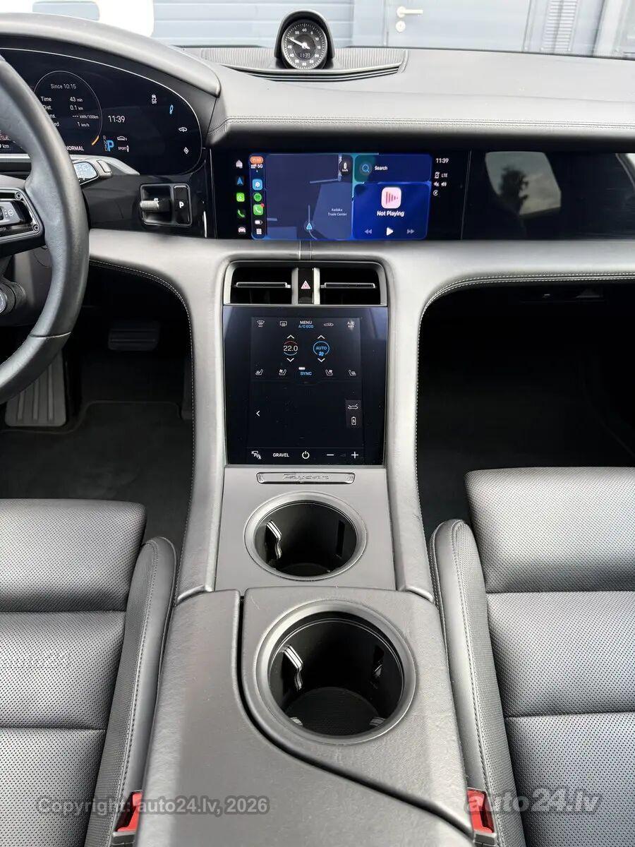 Pelēks Porsche Taycan 2022 Tallina, ar dzinēja tilpumu 0.00 L un nobraukumu 79 tūkst. km par 69995 €, foto 23 vietnē AUTOMOTO.COM.LV