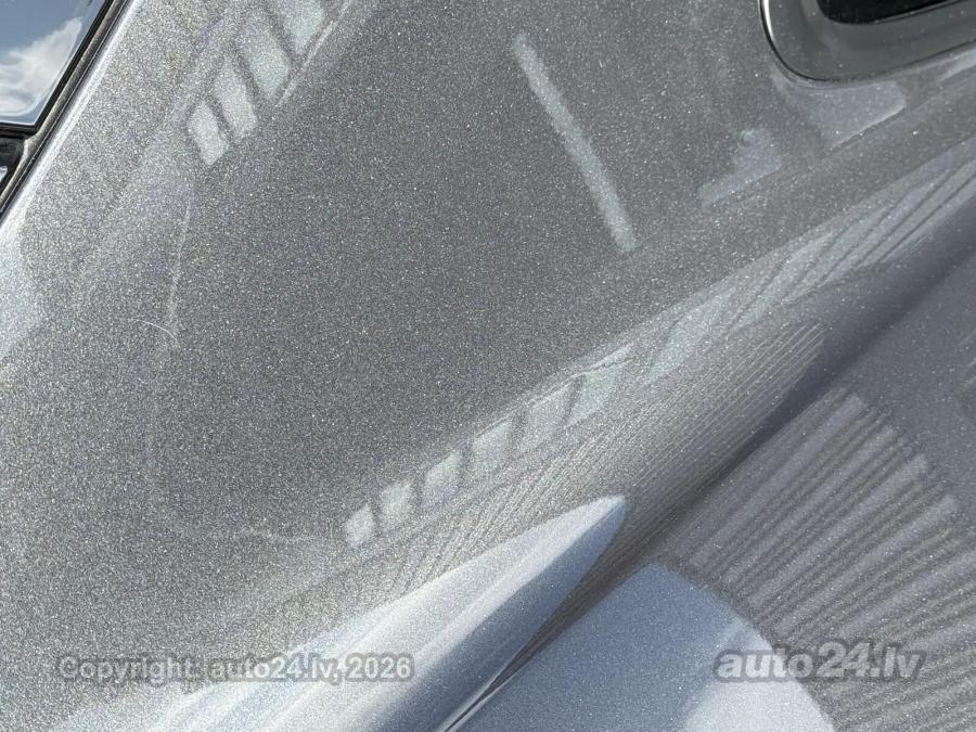 Pelēks Porsche Taycan 2022 Tallina, ar dzinēja tilpumu 0.00 L un nobraukumu 79 tūkst. km par 69995 €, foto 28 vietnē AUTOMOTO.COM.LV