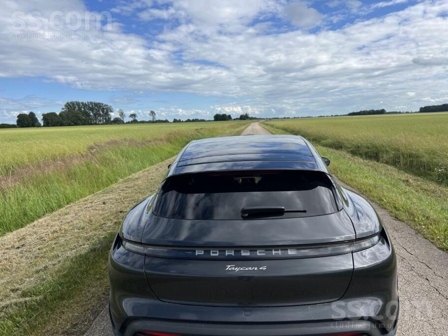 Pelēks Porsche Taycan 2023 Jelgava, ar dzinēja tilpumu 0.00 L un nobraukumu 75 tūkst. km par 58000 €, foto 7 vietnē AUTOMOTO.COM.LV