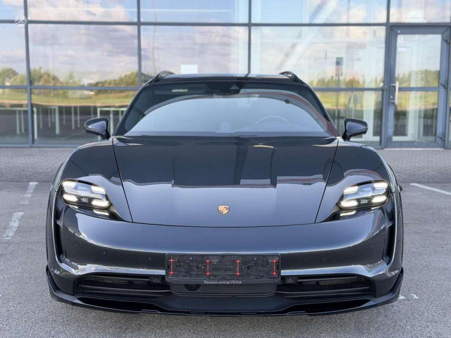 Grey Porsche Taycan 2023 in Panevezys, with an engine capacity of 0.00 L and mileage of 70 thousand km for 64000 €, photo 4 on AUTOMOTO.COM.LV