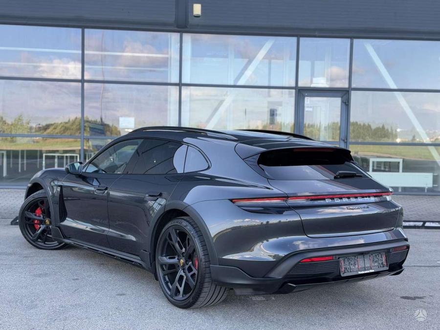 Grey Porsche Taycan 2023 in Panevezys, with an engine capacity of 0.00 L and mileage of 70 thousand km for 64000 €, photo 10 on AUTOMOTO.COM.LV