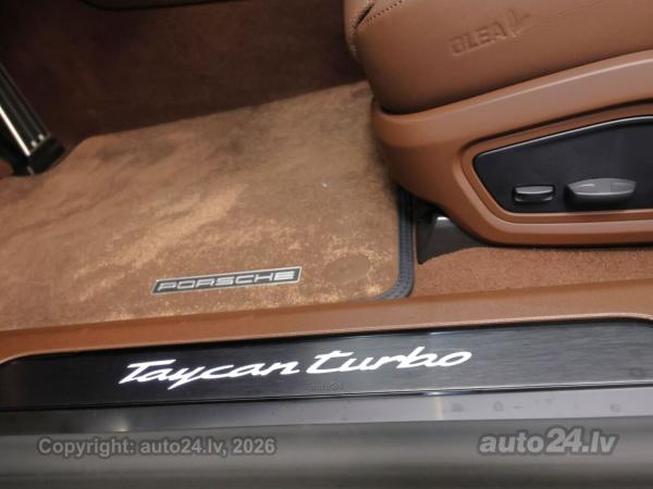 Grey Porsche Taycan 2024 in Tallinn, with an engine capacity of 0.00 L and mileage of 41 thousand km for 137800 €, photo 11 on AUTOMOTO.COM.LV