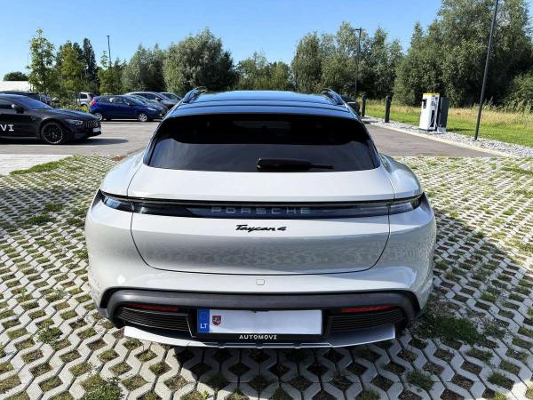 Pelēks Porsche Taycan 2025 Klaipėda, ar dzinēja tilpumu 0.00 L un nobraukumu 28 tūkst. km par 92100 €, foto 4 vietnē AUTOMOTO.COM.LV