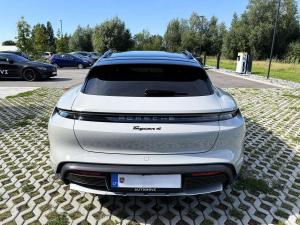 Grey Porsche Taycan 2025 in Klaipeda, with an engine capacity of 0.00 L and mileage of 28 thousand km for 92100 €, photo 5 on AUTOMOTO.COM.LV