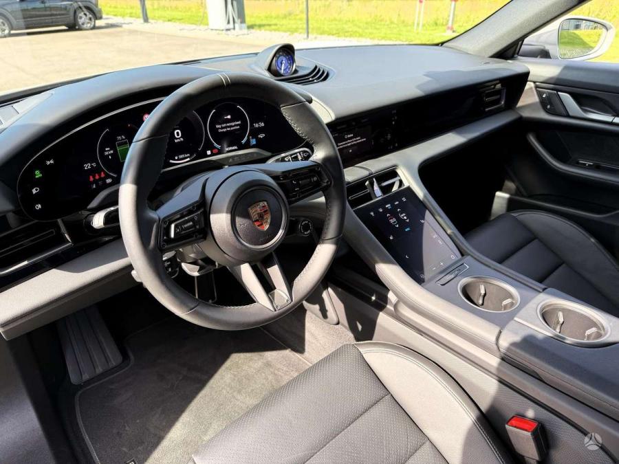 Grey Porsche Taycan 2025 in Klaipeda, with an engine capacity of 0.00 L and mileage of 28 thousand km for 92100 €, photo 13 on AUTOMOTO.COM.LV