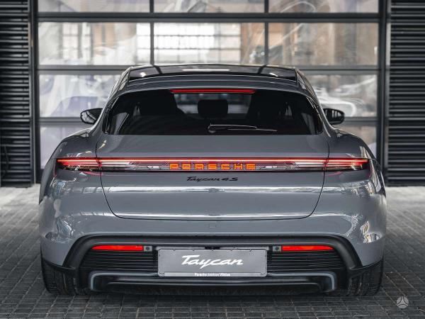 Серый Порше Тайкан 2026 в Вильнюс, объемом двигателя 0.00 л и пробегом 3 тыс. км за 138911 €, фото 4 на AUTOMOTO.COM.LV
