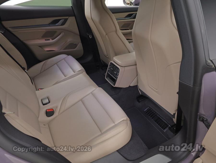 Porsche Taycan 2026 Tallina, ar dzinēja tilpumu 0.00 L un nobraukumu 2 tūkst. km par 115000 €, foto 13 vietnē AUTOMOTO.COM.LV