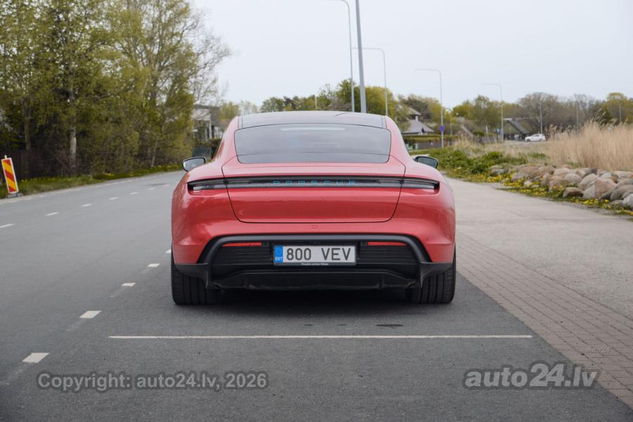 Sarkans Porsche Taycan 2020 Tallina, ar dzinēja tilpumu 0.00 L un nobraukumu 137 tūkst. km par 67000 €, foto 5 vietnē AUTOMOTO.COM.LV
