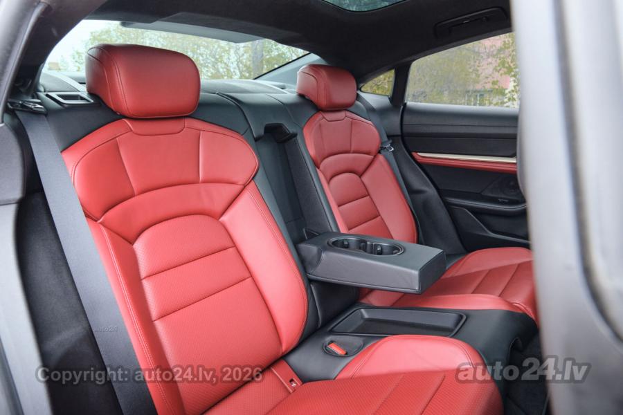 Sarkans Porsche Taycan 2020 Tallina, ar dzinēja tilpumu 0.00 L un nobraukumu 137 tūkst. km par 67000 €, foto 11 vietnē AUTOMOTO.COM.LV