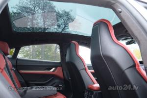 Sarkans Porsche Taycan 2020 Tallina, ar dzinēja tilpumu 0.00 L un nobraukumu 137 tūkst. km par 67000 €, foto 12 vietnē AUTOMOTO.COM.LV
