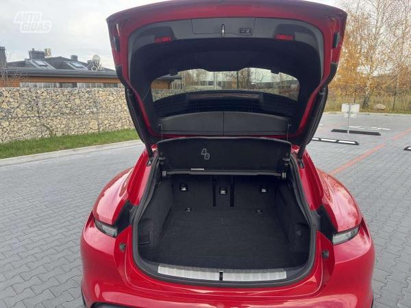 Red Porsche Taycan 2021 in Kaunas, with an engine capacity of 0.00 L and mileage of 56 thousand km for 58800 €, photo 10 on AUTOMOTO.COM.LV