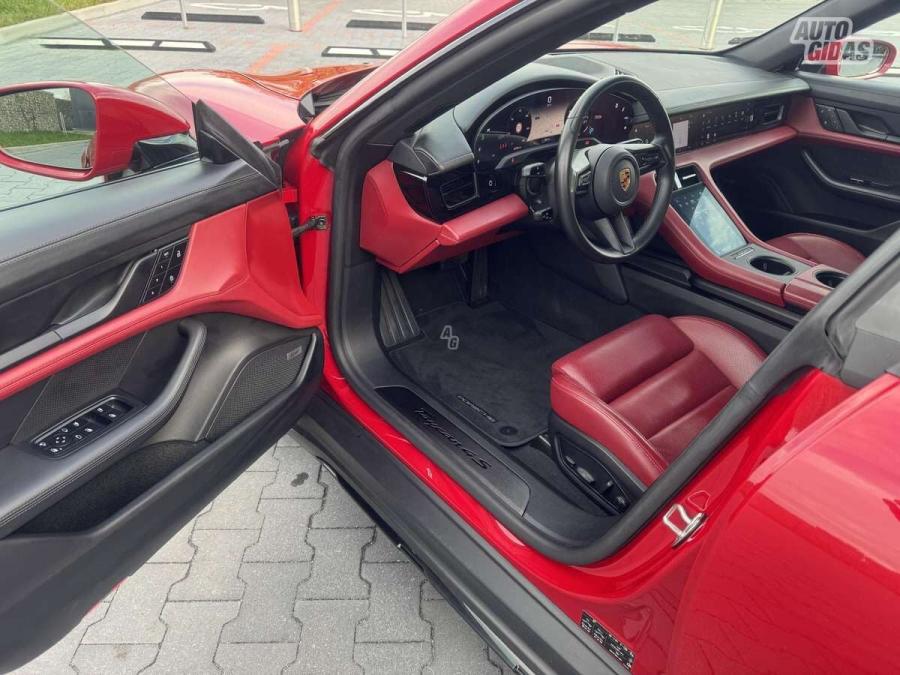 Red Porsche Taycan 2021 in Kaunas, with an engine capacity of 0.00 L and mileage of 56 thousand km for 58800 €, photo 11 on AUTOMOTO.COM.LV
