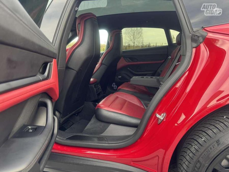 Red Porsche Taycan 2021 in Kaunas, with an engine capacity of 0.00 L and mileage of 56 thousand km for 58800 €, photo 16 on AUTOMOTO.COM.LV