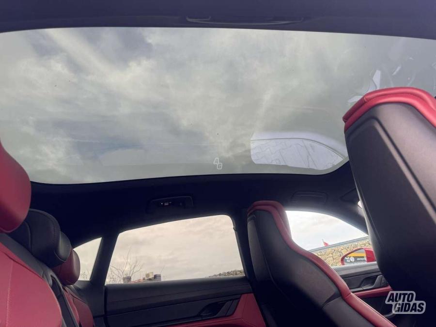 Red Porsche Taycan 2021 in Kaunas, with an engine capacity of 0.00 L and mileage of 56 thousand km for 58800 €, photo 20 on AUTOMOTO.COM.LV