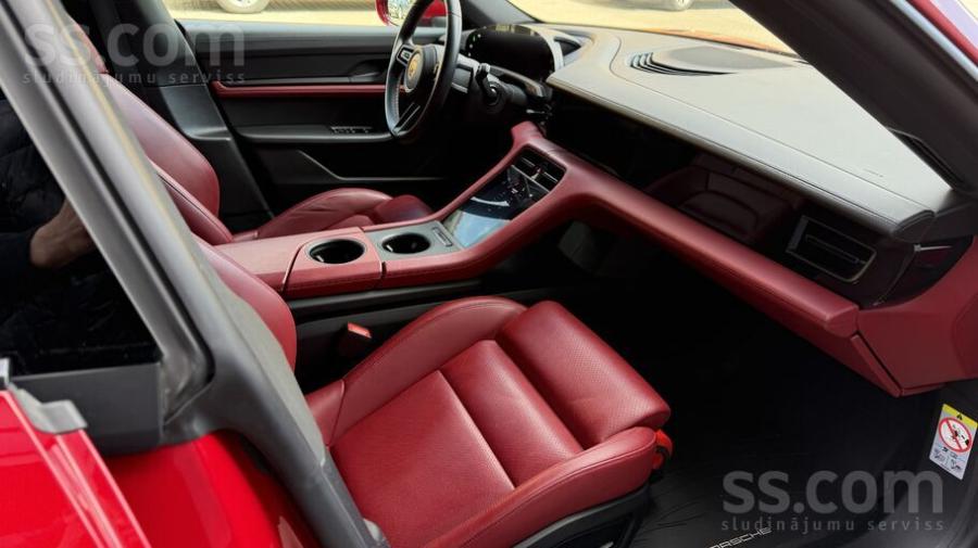Sarkans Porsche Taycan 2022 Rīga, ar dzinēja tilpumu 0.00 L un nobraukumu 92 tūkst. km par 59000 €, foto 23 vietnē AUTOMOTO.COM.LV