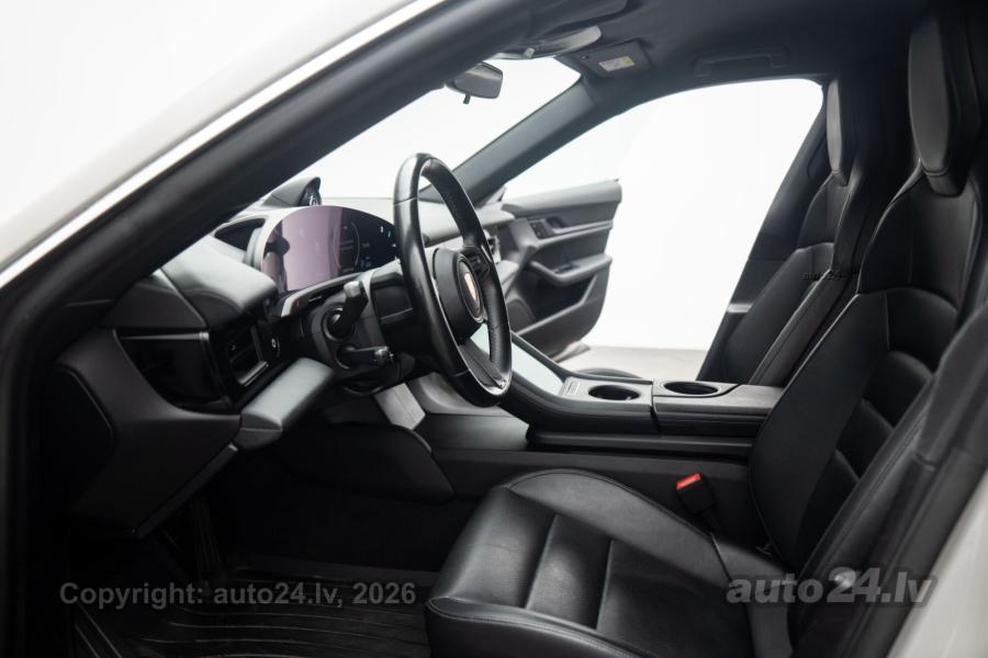 Porsche Taycan 2021 Tallina, ar dzinēja tilpumu 0.00 L un nobraukumu 134 tūkst. km par 59999 €, foto 8 vietnē AUTOMOTO.COM.LV