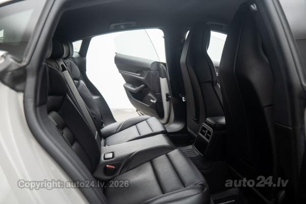 Porsche Taycan 2021 in Tallinn, with an engine capacity of 0.00 L and mileage of 134 thousand km for 59999 €, photo 9 on AUTOMOTO.COM.LV