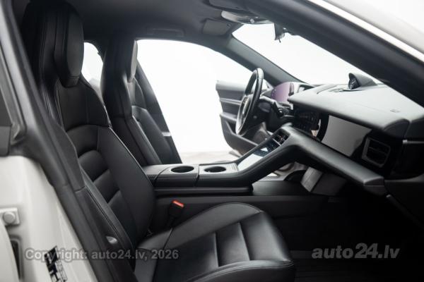 Porsche Taycan 2021 in Tallinn, with an engine capacity of 0.00 L and mileage of 134 thousand km for 59999 €, photo 10 on AUTOMOTO.COM.LV
