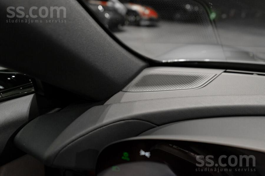 Porsche Taycan 2022 Rīga, ar dzinēja tilpumu 0.00 L un nobraukumu 36 tūkst. km par 55900 €, foto 24 vietnē AUTOMOTO.COM.LV