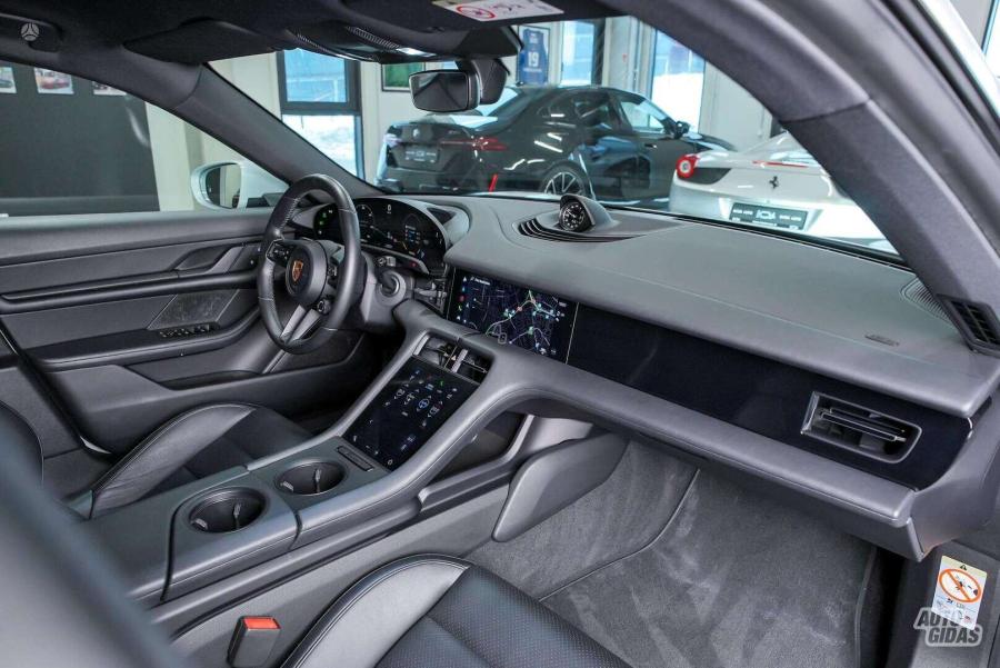 Porsche Taycan 2022 Marijampole, ar dzinēja tilpumu 0.00 L un nobraukumu 32 tūkst. km par 57950 €, foto 36 vietnē AUTOMOTO.COM.LV