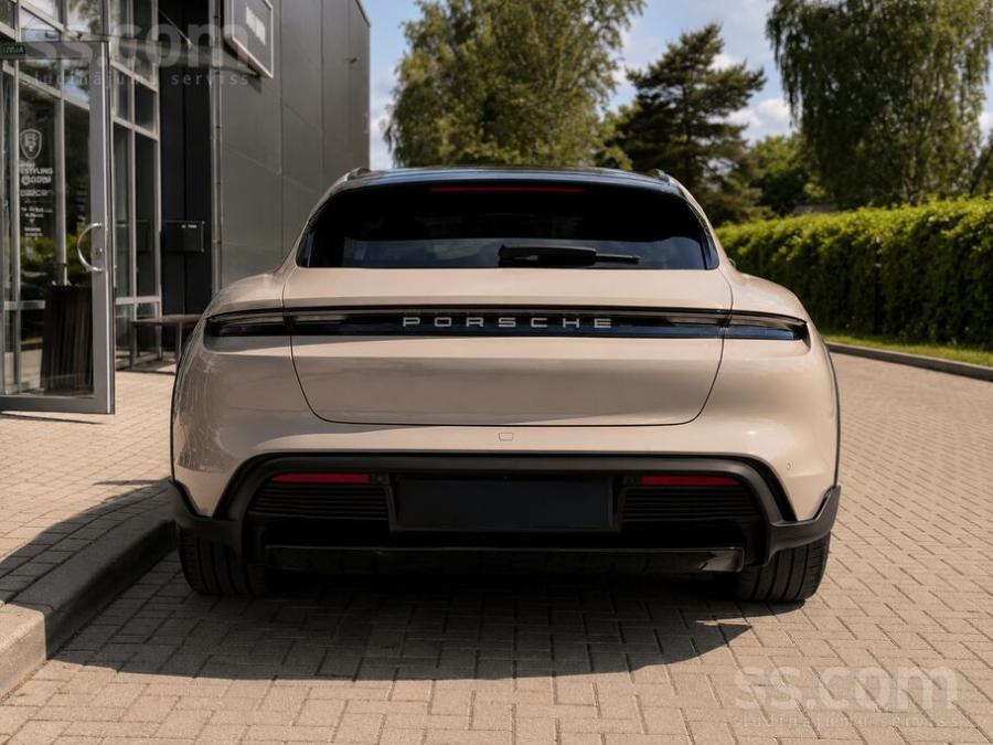 Porsche Taycan 2023 in Riga, with an engine capacity of 0.00 L and mileage of 28 thousand km for 69990 €, photo 7 on AUTOMOTO.COM.LV