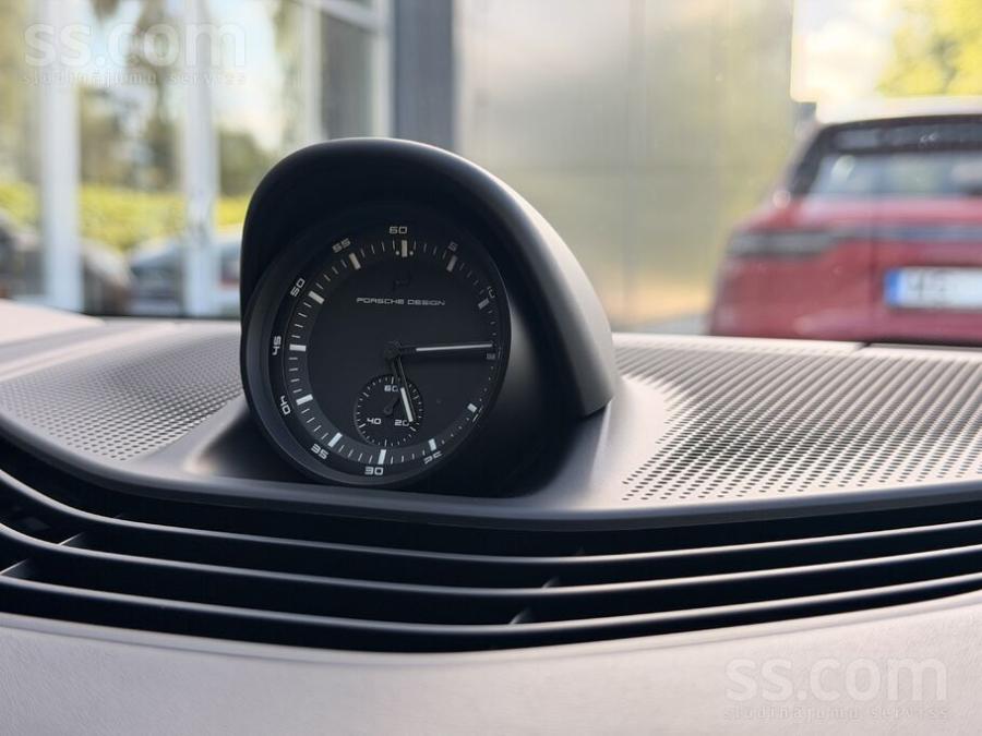 Porsche Taycan 2023 in Riga, with an engine capacity of 0.00 L and mileage of 28 thousand km for 69990 €, photo 15 on AUTOMOTO.COM.LV