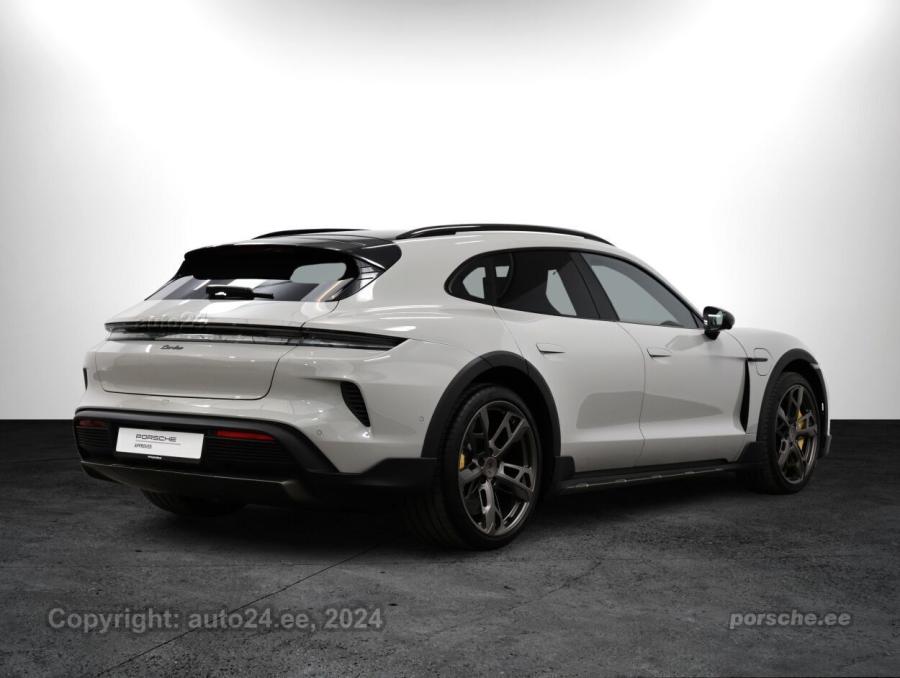 Porsche Taycan 2024 Tallina, ar dzinēja tilpumu 0.00 L un nobraukumu 16 tūkst. km par 179000 €, foto 7 vietnē AUTOMOTO.COM.LV