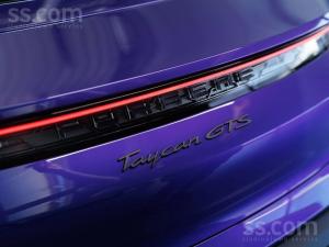 Violet Porsche Taycan 2025 in Riga, with an engine capacity of 0.00 L and mileage of 300 thousand km for 138900 €, photo 13 on AUTOMOTO.COM.LV