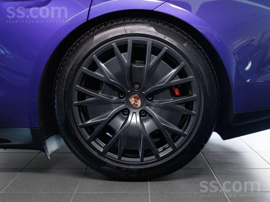 Violet Porsche Taycan 2025 in Riga, with an engine capacity of 0.00 L and mileage of 300 thousand km for 138900 €, photo 16 on AUTOMOTO.COM.LV