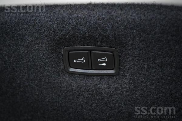Balts Porsche Taycan 2020 Rīga, ar dzinēja tilpumu 0.00 L un nobraukumu 0 tūkst. km par 44500 €, foto 11 vietnē AUTOMOTO.COM.LV