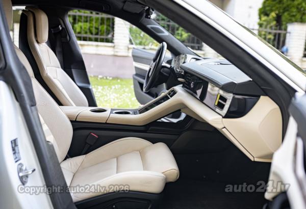 White Porsche Taycan 2020 in Tallinn, with an engine capacity of 0.00 L and mileage of 119 thousand km for 67900 €, photo 10 on AUTOMOTO.COM.LV