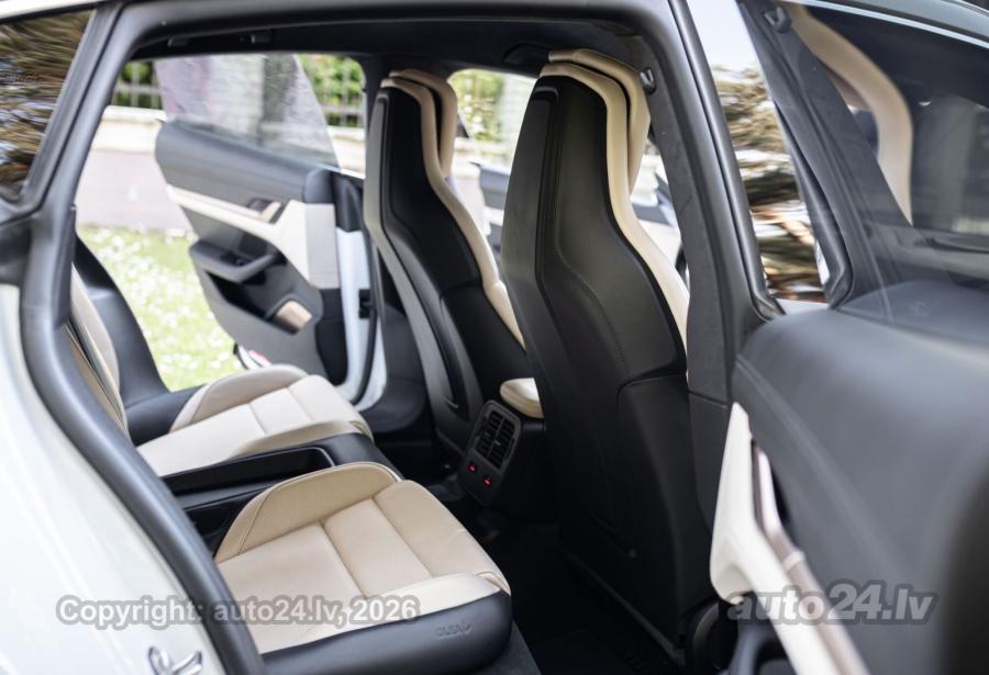 Balts Porsche Taycan 2020 Tallina, ar dzinēja tilpumu 0.00 L un nobraukumu 119 tūkst. km par 67900 €, foto 15 vietnē AUTOMOTO.COM.LV