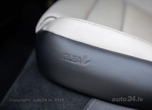Balts Porsche Taycan 2020 Tallina, ar dzinēja tilpumu 0.00 L un nobraukumu 119 tūkst. km par 67900 €, foto 18 vietnē AUTOMOTO.COM.LV