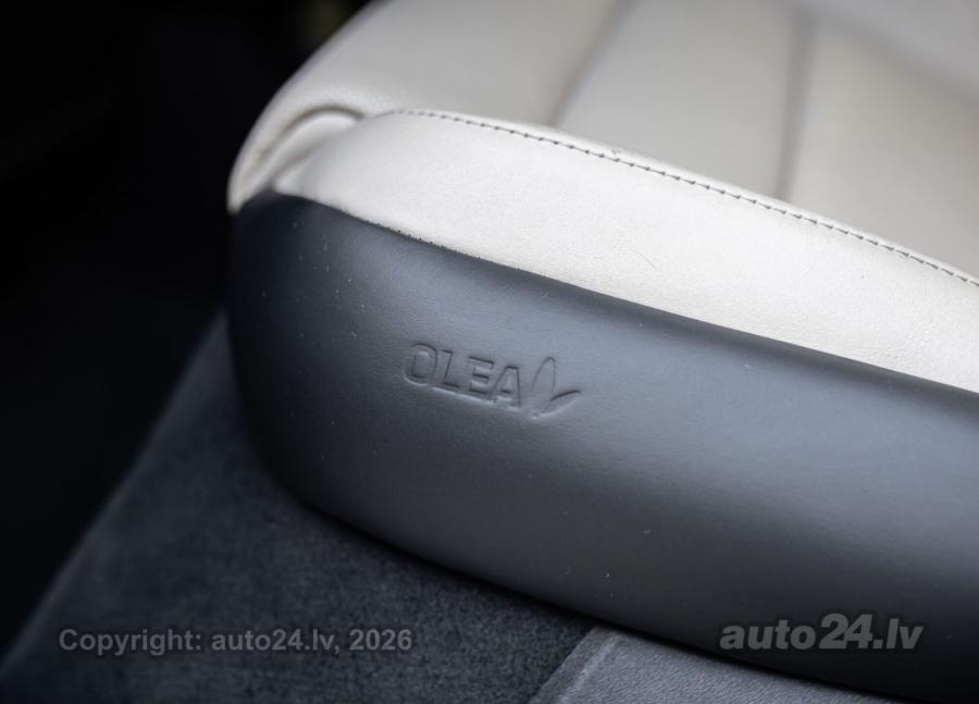 Balts Porsche Taycan 2020 Tallina, ar dzinēja tilpumu 0.00 L un nobraukumu 119 tūkst. km par 67900 €, foto 18 vietnē AUTOMOTO.COM.LV