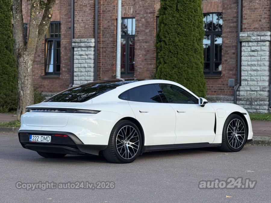 White Porsche Taycan 2021 in Tallinn, with an engine capacity of 0.00 L and mileage of 65 thousand km for 66666 €, photo 6 on AUTOMOTO.COM.LV