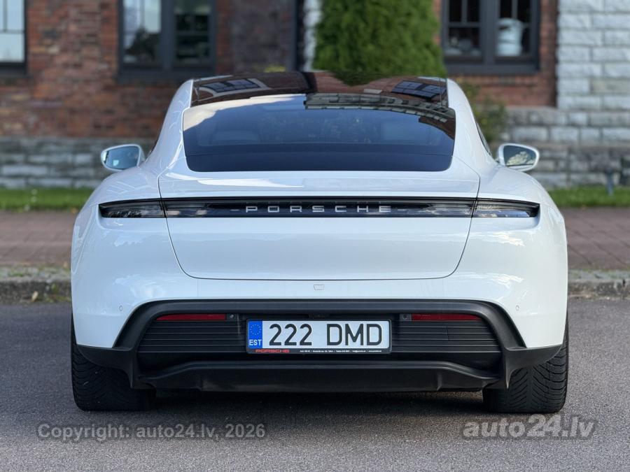 White Porsche Taycan 2021 in Tallinn, with an engine capacity of 0.00 L and mileage of 65 thousand km for 66666 €, photo 7 on AUTOMOTO.COM.LV