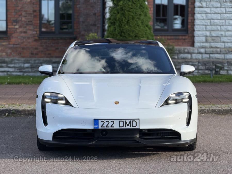 White Porsche Taycan 2021 in Tallinn, with an engine capacity of 0.00 L and mileage of 65 thousand km for 66666 €, photo 12 on AUTOMOTO.COM.LV