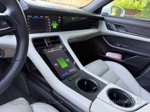 White Porsche Taycan 2021 in Tallinn, with an engine capacity of 0.00 L and mileage of 65 thousand km for 66666 €, photo 14 on AUTOMOTO.COM.LV