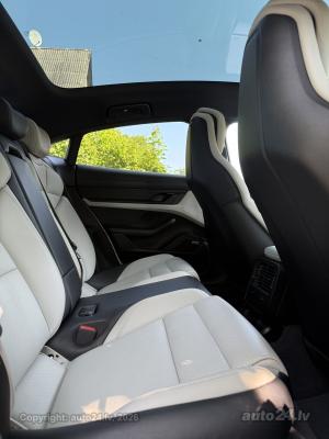 White Porsche Taycan 2021 in Tallinn, with an engine capacity of 0.00 L and mileage of 65 thousand km for 66666 €, photo 16 on AUTOMOTO.COM.LV