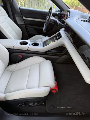 White Porsche Taycan 2021 in Tallinn, with an engine capacity of 0.00 L and mileage of 65 thousand km for 66666 €, photo 18 on AUTOMOTO.COM.LV